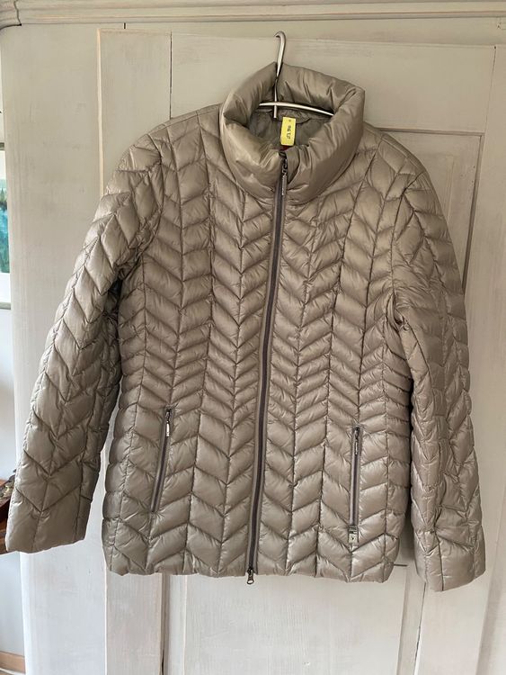 Daunenjacke von der Marke Fuchs&Schmitt in Gr.40 | Kaufen auf Ricardo