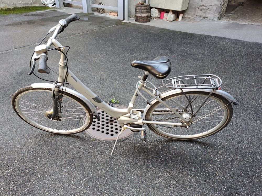 Damenvelo E-Bike Defekt, zum ausschlachten oder Aufbauen (Gebraucht) in Domat-Ems für CHF 1 ...