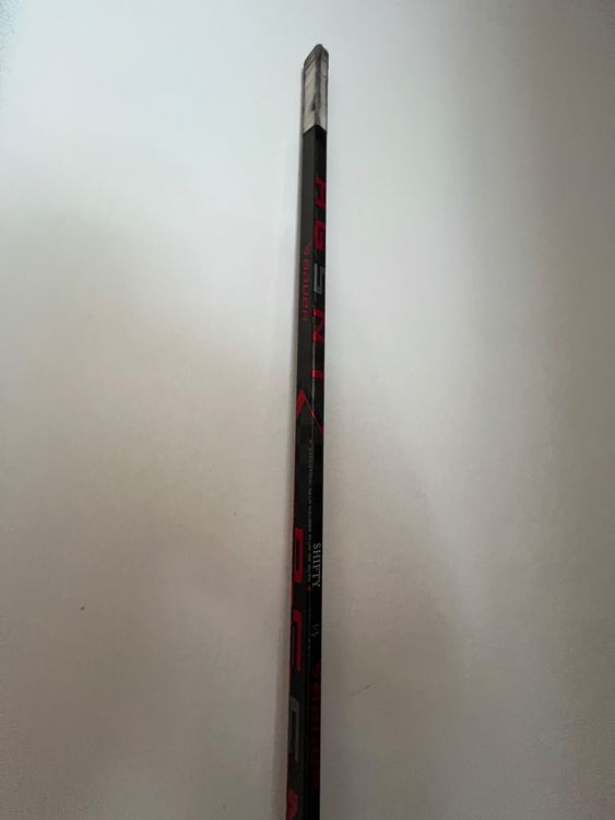 Used Custom Red Bauer Ag5nt Hockey Stick (Gebraucht) in Kloten für CHF ...