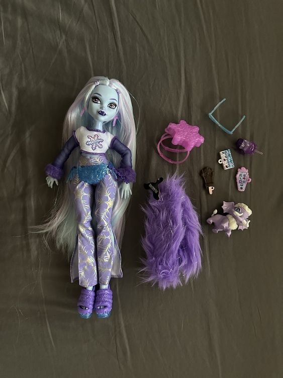 Monster High Puppe Doll Abbey Bominable Basic wie NEU (Neu (gemäss ...