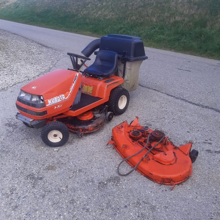 Tracteur tondeuse, Rasentraktor, Kubota pour bricoleur! (Defekt) in Cuarny für CHF 780 – nur ...