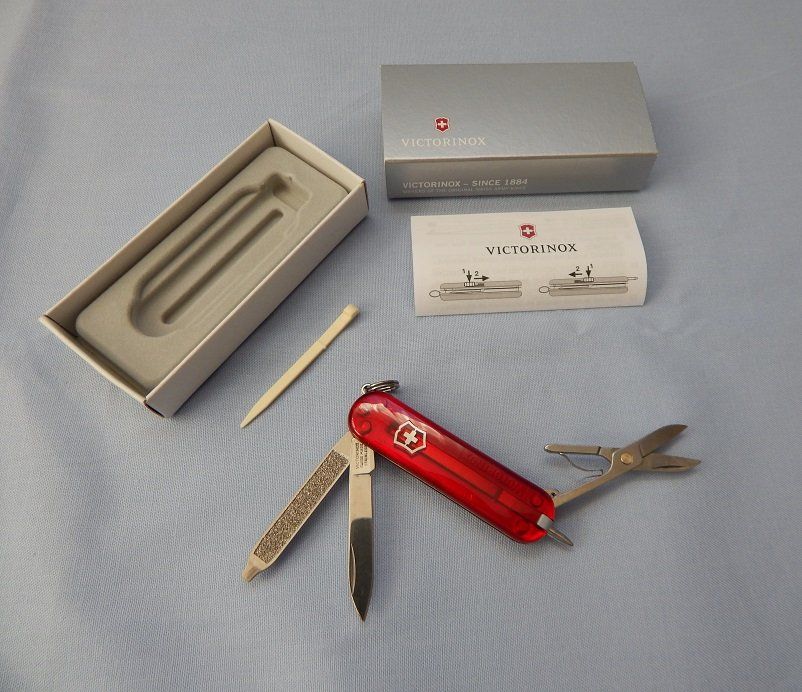 Victorinox - Kleines Taschenmesser mit Kugelschreiber (Neu und ...