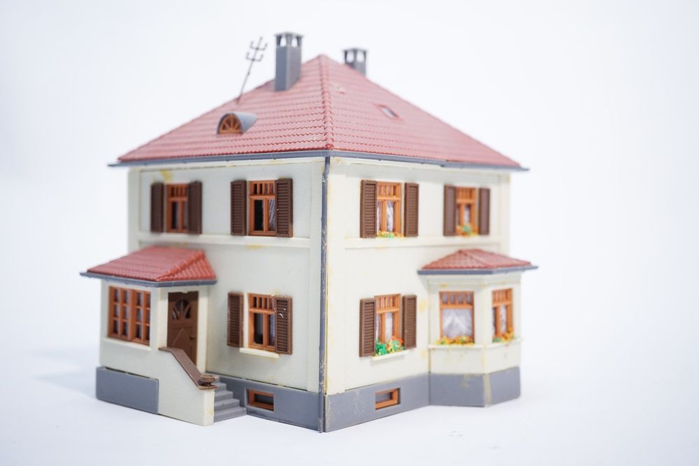 5Ω Fertighaus HO Einfamilienhaus mit Ercker (Gebraucht) in Thun für CHF ...