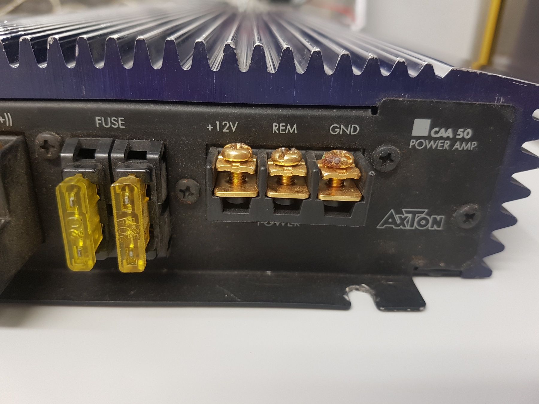 Axton CAA 50. Leistungsstarke 4-Kanal-Endstufe für Auto HiFi (Gebraucht ...