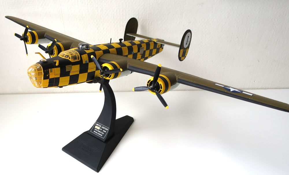 GORGI 1/72 B 24 D LIBERATOR 448th BG ASSEMBLY SHIP OVP (Neu (gemäss ...