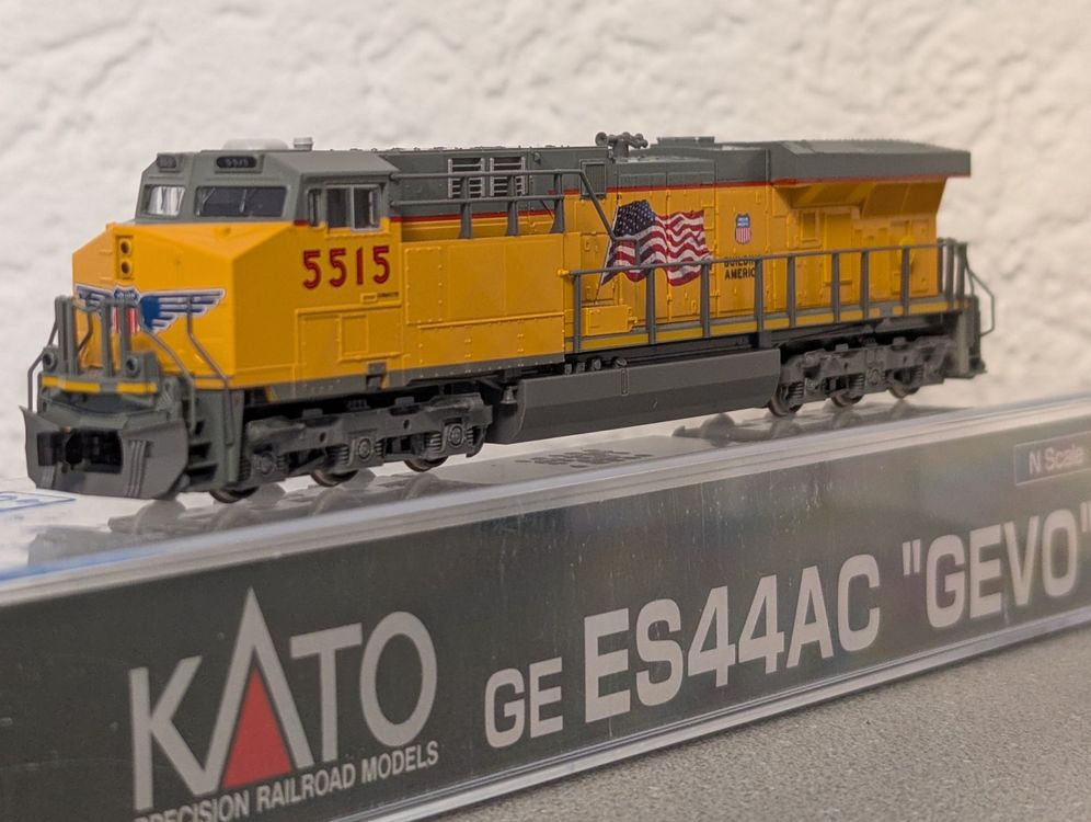 DCC Spur N Kato US GE ES44AC Gevo UP Union Pacific (Gebraucht) in Oekingen für CHF 96 – mit ...