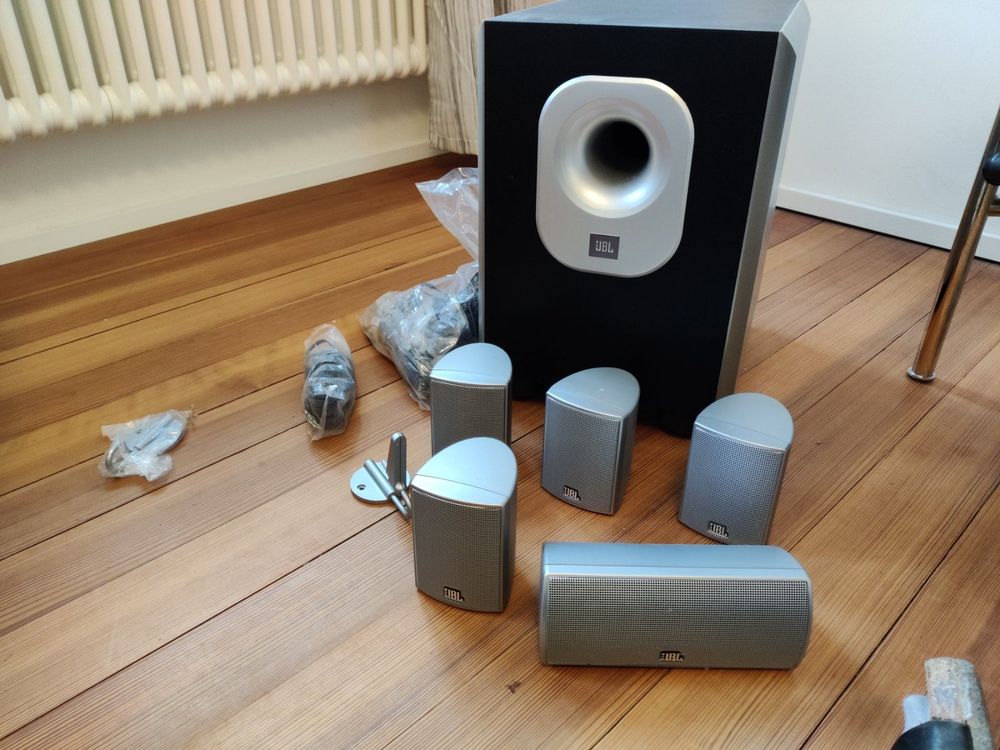 Aktive JBL SCS 140 Surroundsound Anlage (Gebraucht) in für CHF 50 – nur ...