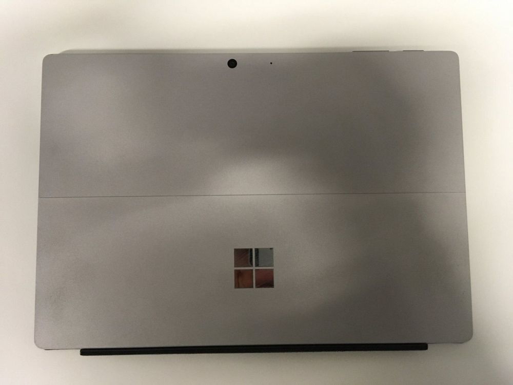 Microsoft Surface Pro 7 inkl. Type Cover | Kaufen auf Ricardo