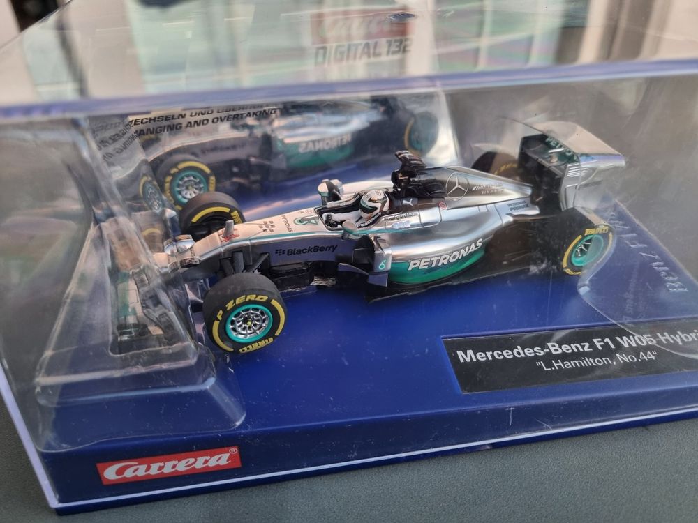 Carrera Digital 132 Mercedes-Benz F1 W05 Hybrid L. Hamilton | Kaufen ...