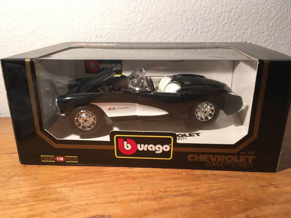 Modellauto Chevrolet Corvette 1957 schwarz 1:18 Bburago OVP (Neu und ...