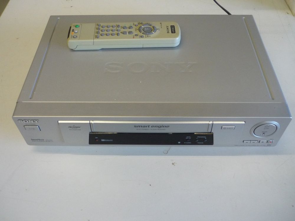 Sony SLV- SX 700 - TOP VHS Videorecorder (Gebraucht) in Beringen für ...