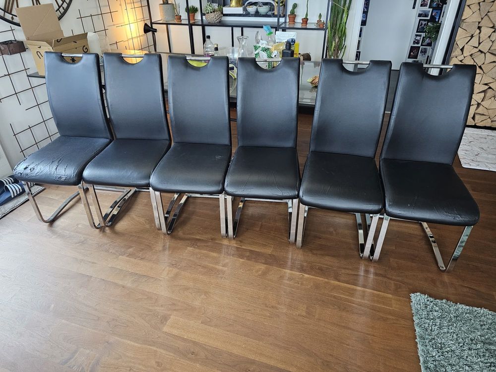 Schwarze Kunstleder Freischwinger Stühle mit Gebrauchsspuren (Gebraucht) in Meilen für CHF 1 ...