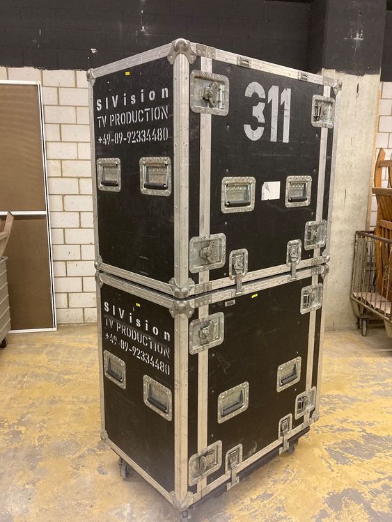 1 Flightcase mit 19 Zoll Rack (Rack Kiste) (Gebraucht) in Brüttisellen ...