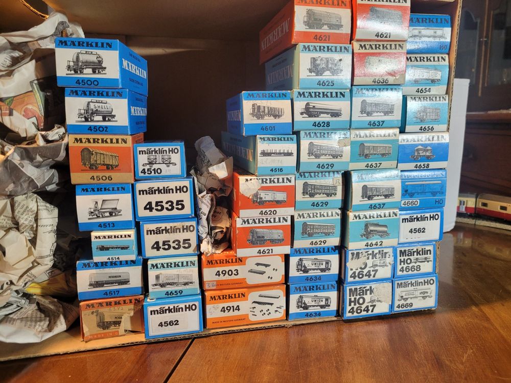 Märklin 2 x 4082 Nahverkehrswagen, 1 x 4081 mit Führerstand (Gebraucht ...