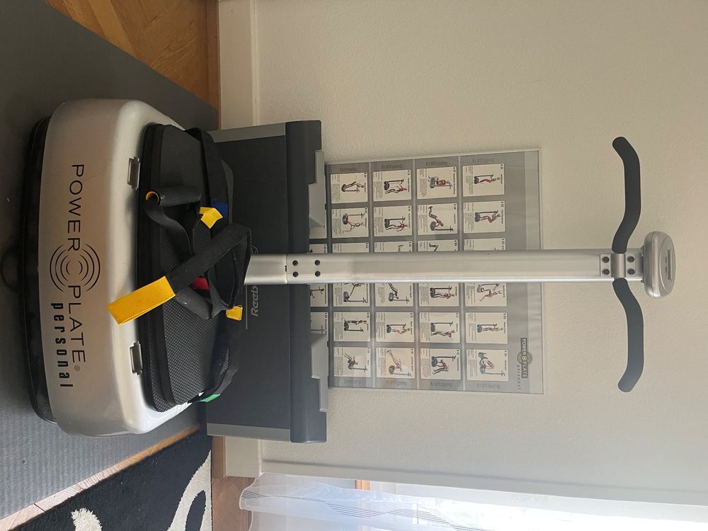 Power Plate personal mit viel Zubehör und CD Anwendungs Bsp. (Gebraucht ...