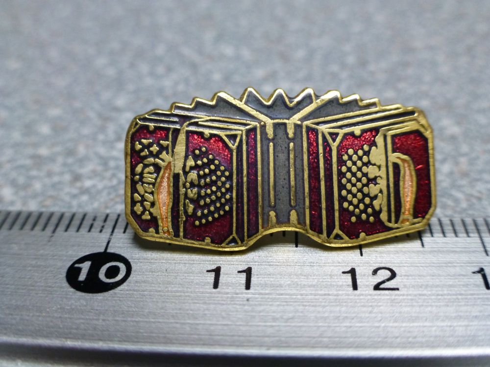 PIN PINS MUSIK Handorgel Ziehharmonika Harmonika | Kaufen auf Ricardo