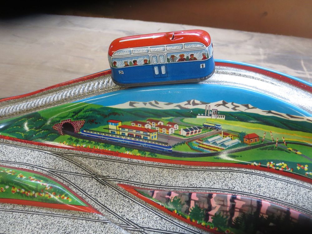 Antike Blechbahn | Kaufen auf Ricardo