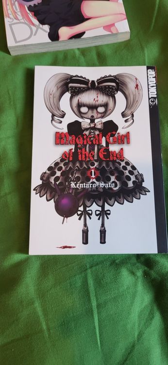 4 Manga Bände: Highschool DxD, Magical Girl, uvm. ab 1.- (Gebraucht) in Zürich für CHF 1 – nur ...