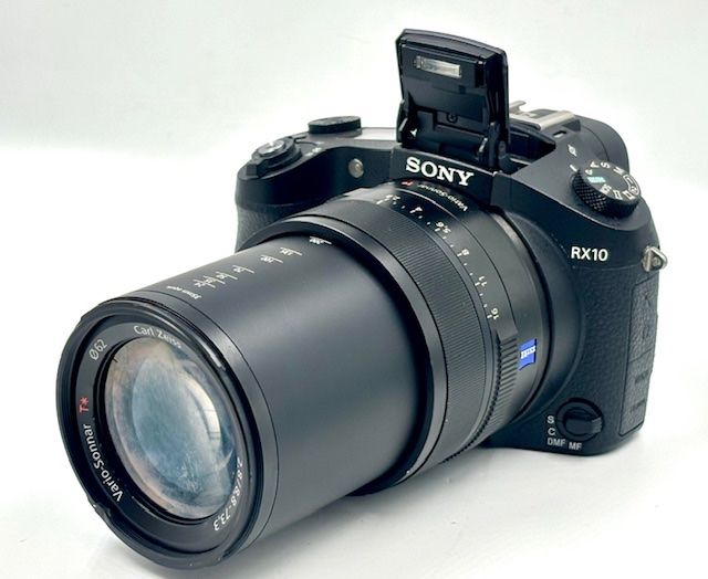 Sony DSC- F828 + Panasonic DMC- FZ300 + Sony DMC-RX10 (Defekt) in ...
