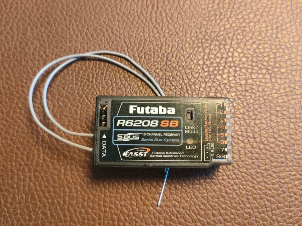 Futaba Empfänger R6208SB 8-Kanal S.BUS Receiver | Kaufen auf Ricardo