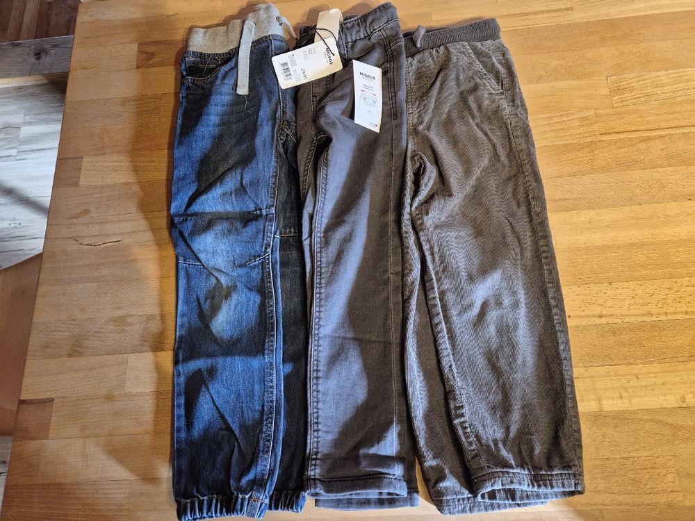Hosen Set für Jungen, Grösse 122 guter Zustand (Gebraucht) in ...