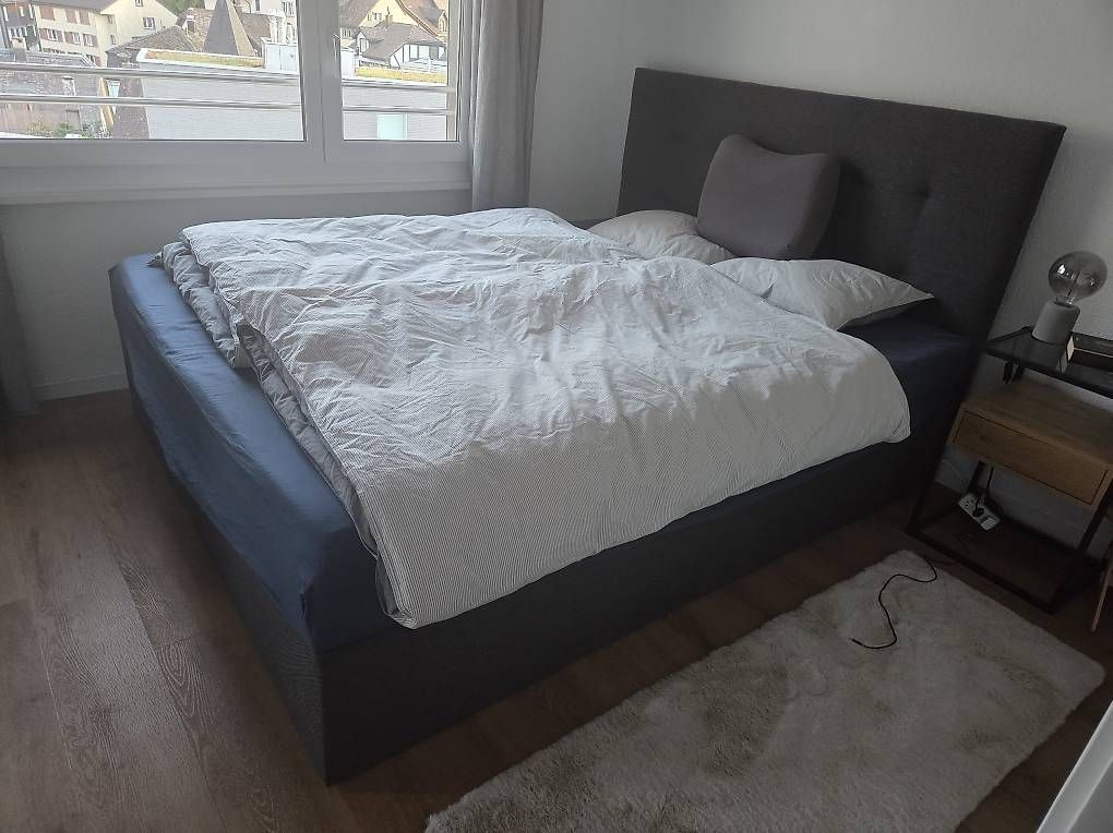 Boxspringbett 160 × 200 cm inkl. IKEA Topper (D'occasion) à Einsiedeln ...