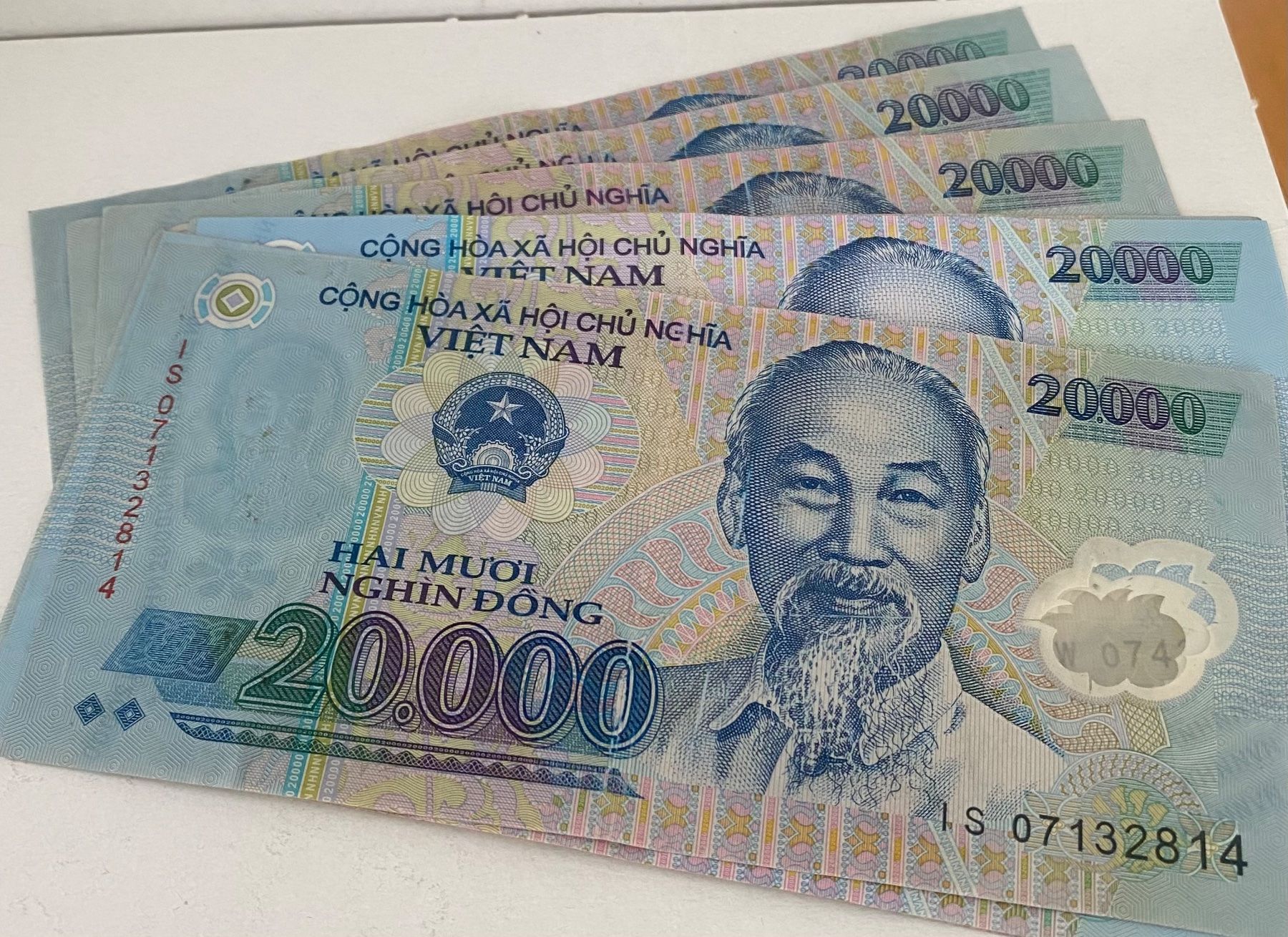 Vietnamesische Banknoten, noch im Umlauf für Ferien (Gebraucht) in ...