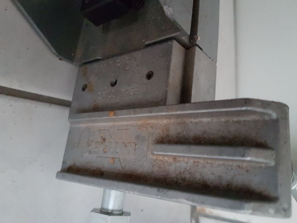 Schraubstock INTREX SWISS MADE (Gebraucht) in Wallisellen für CHF 115 ...