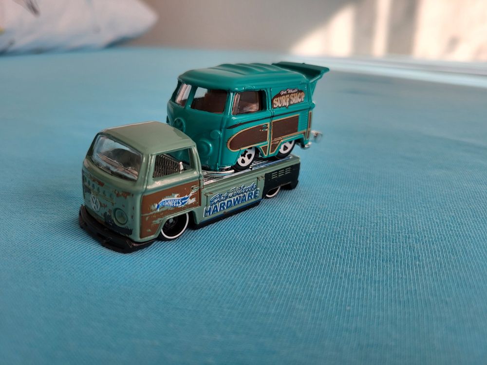 Zwei (2) VW Lowrider Modelle von Hot Wheels (Neu (gemäss Beschreibung ...