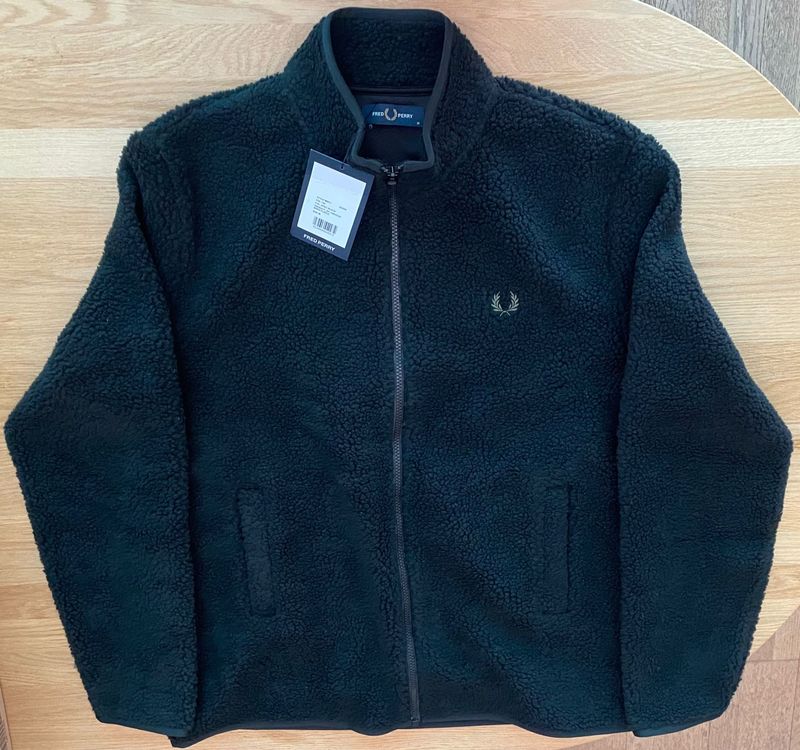 Fred Perry Fleece Zip, ungetragen mit Etikette | Kaufen auf Ricardo
