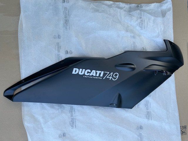 Ducati Verkleidungsseitenteil 749 999 rechts oben OEM NEU (Neu und ...