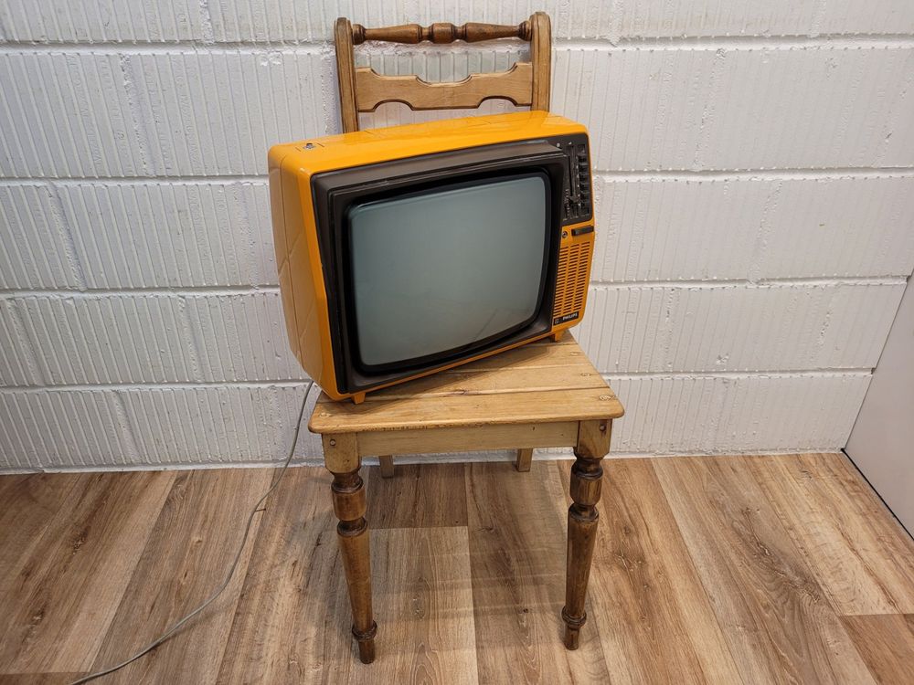 Philips Röhren Fernseher TV orange, Portable TV 1975 | Kaufen auf Ricardo