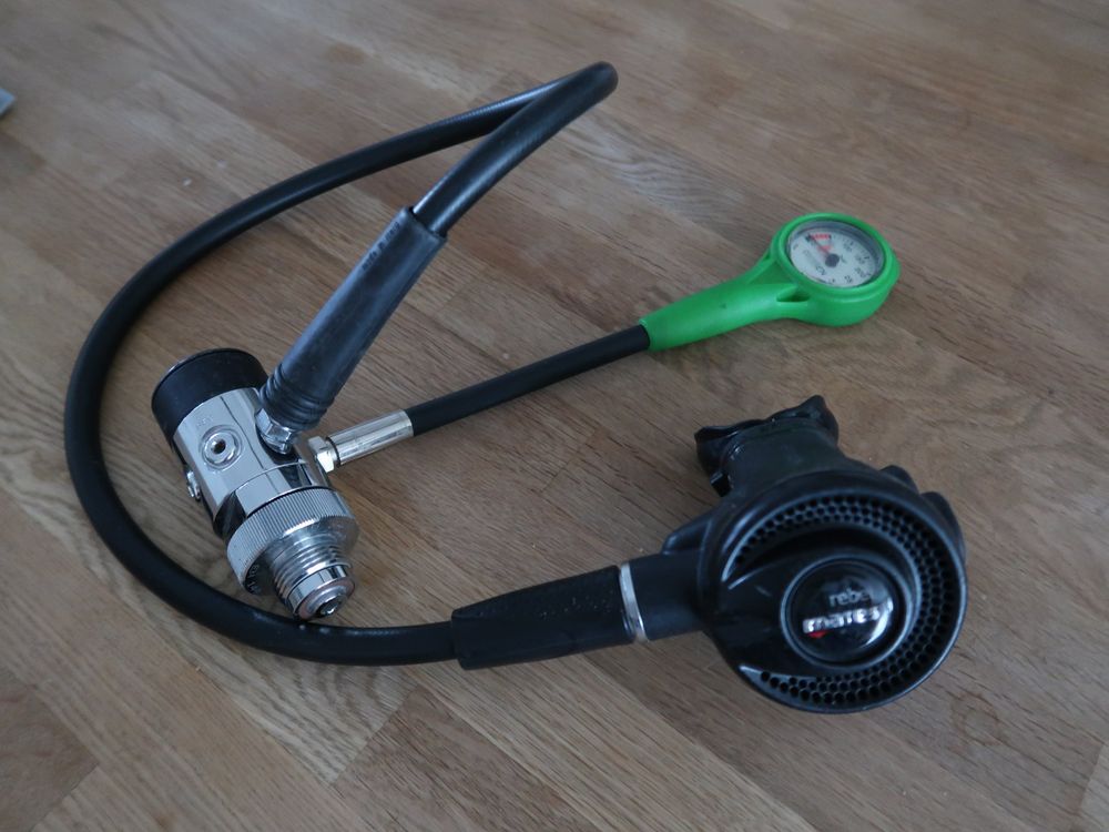 Set Mares Rover Nitrox Stufe 1 und 2 mit Atemregler (Gebraucht) in La Chaux-de-Fonds für CHF 120 ...