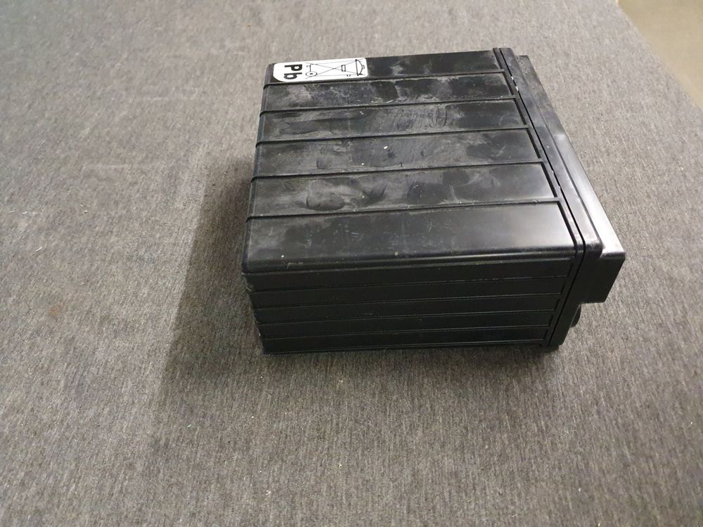 Hawker Enersys Genesis 12EP16 12V 16Ah mit M6-Gewinde (S844) (Gebraucht ...