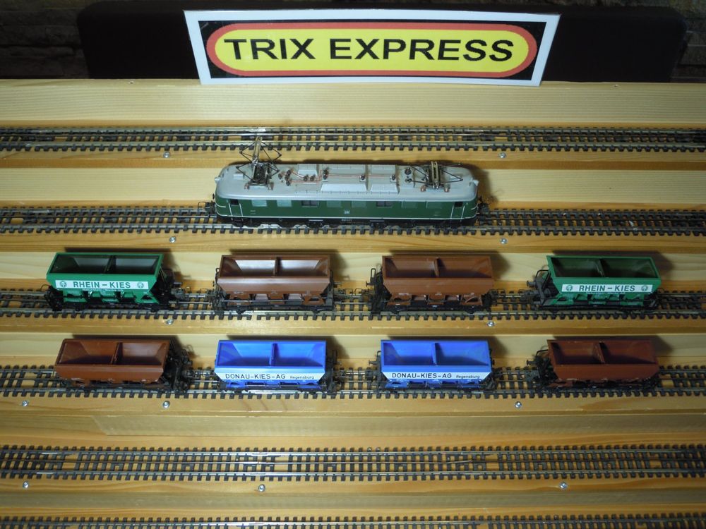 TRIX EXPRESS E-Lok BR 50 TE 2233 + 8 Selbstentladewagen | Kaufen auf ...