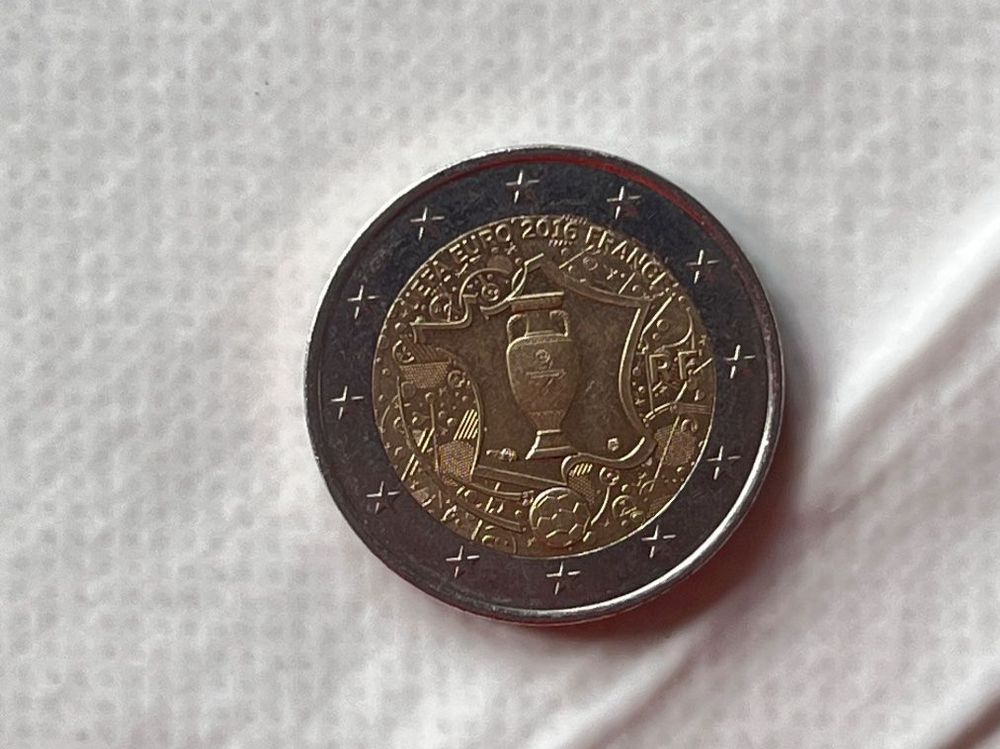 2 Euro (D'occasion) à Marly pour CHF 6 – avec livraison | Acheter sur ...