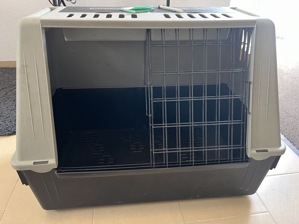 Ferplast Atlas Car 80 Hundetransportbox (Gebraucht) in Adliswil für CHF 50 – nur Abholung auf ...