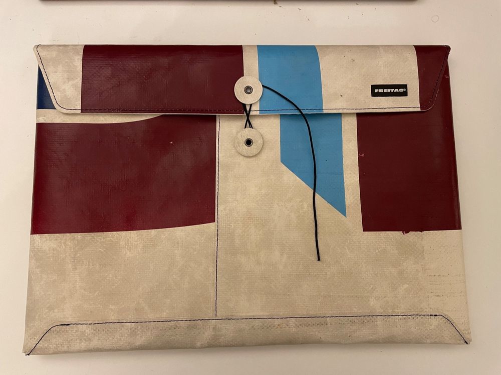 Freitag Notebook Sleeve | Kaufen auf Ricardo