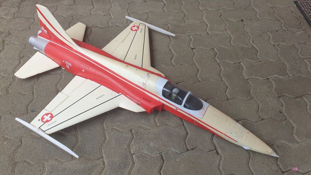 Freewing F-5 Tiger Patrouille Suisse (Gebraucht) in Binz für CHF 80 ...