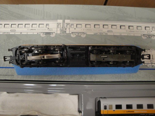 Märklin HO 2668 Digital. Coffret Lufthausa Airport-Express | Kaufen auf ...