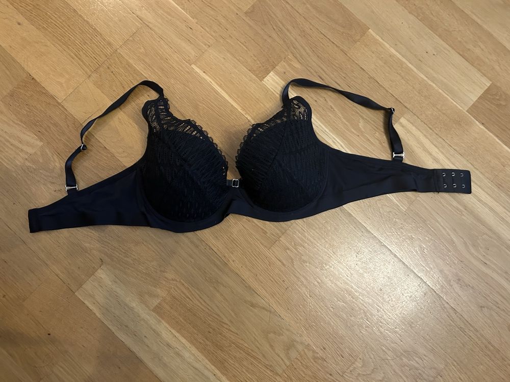 neuer Triumph BH gr 75 D (Neu (gemäss Beschreibung)) in Allschwil für ...