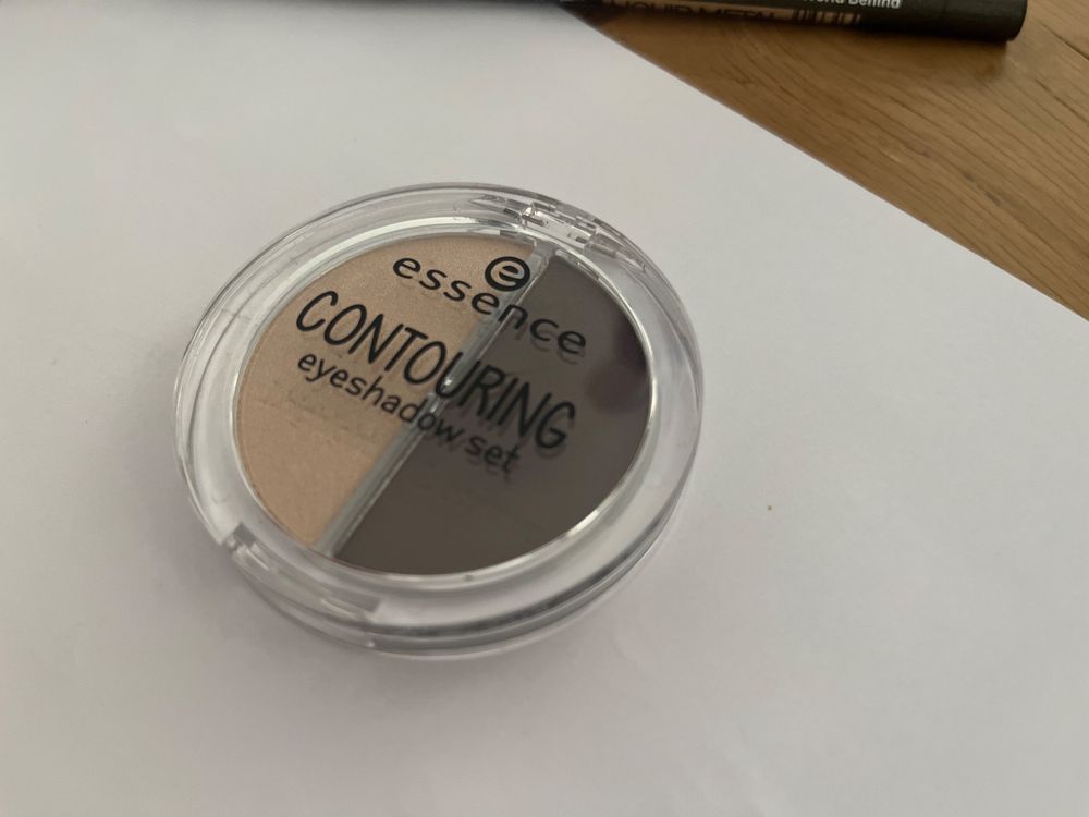 Essence contouring eyeshadow set (neu) | Kaufen auf Ricardo