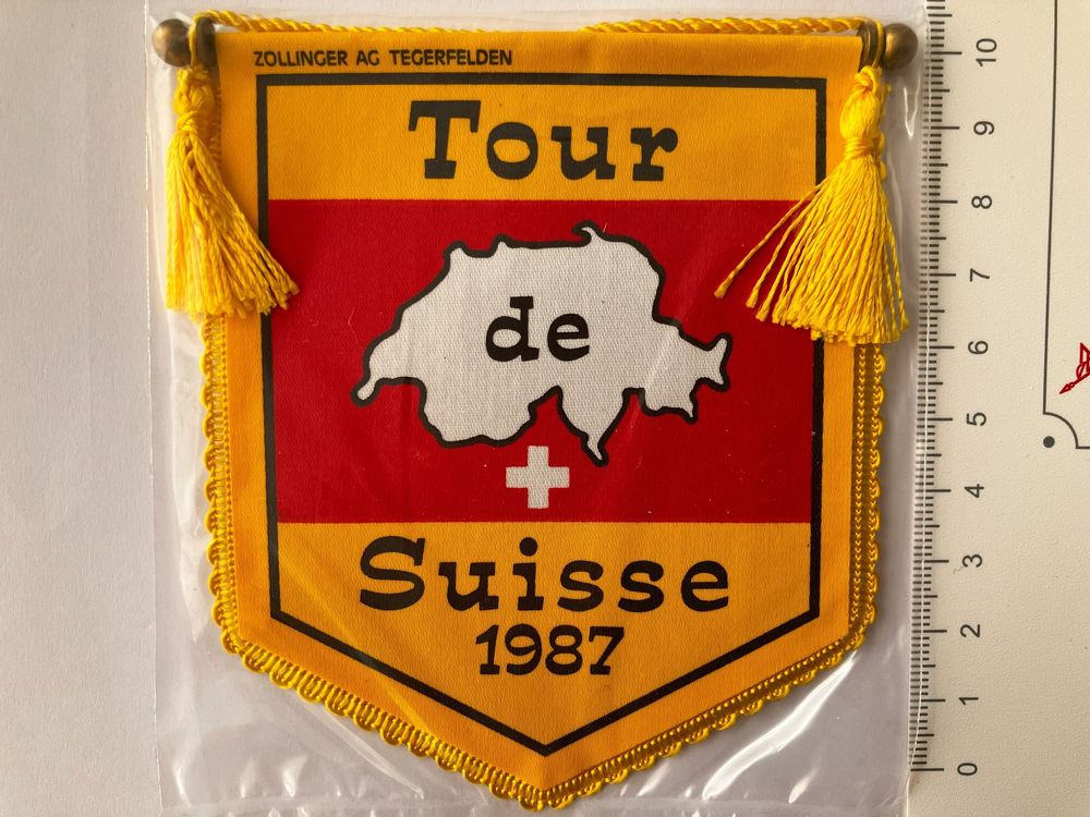 Vintage Fanion/Wimpel TOUR DE SUISSE 1987 (Neu und originalverpackt) in Gland für CHF 10 – mit ...