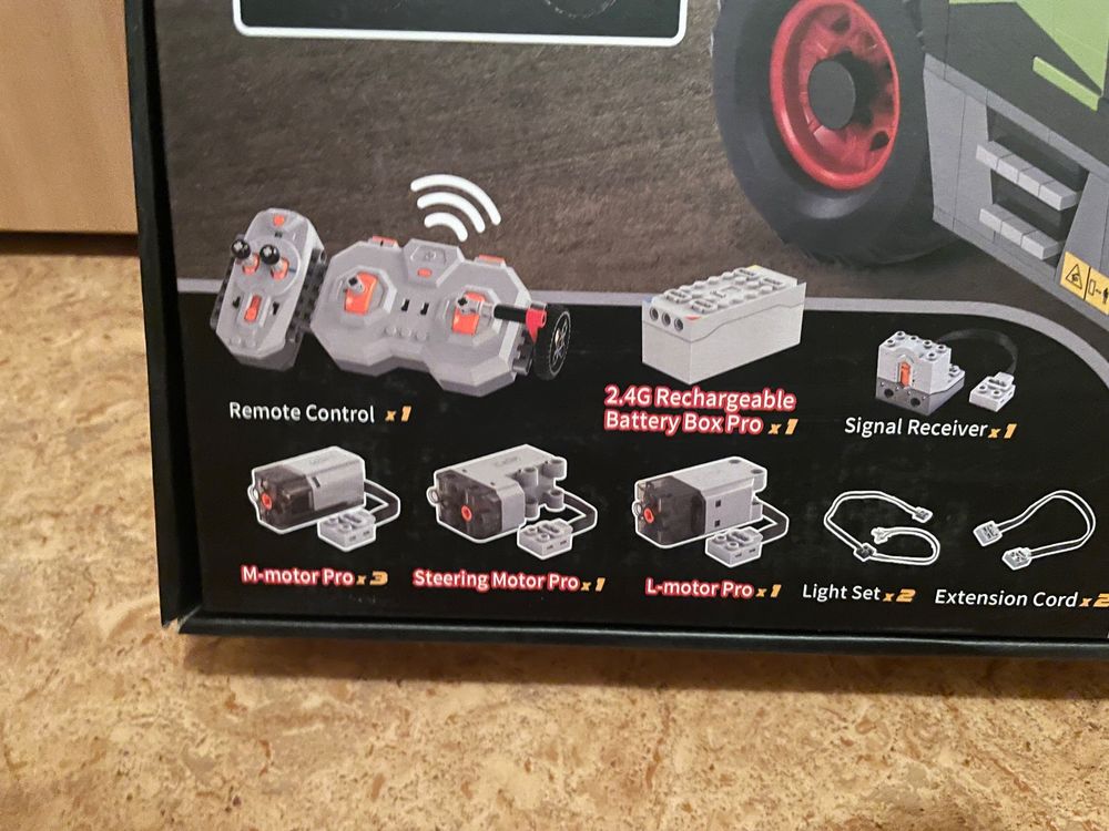 CaDA claas Telehandler C61051W (Neu und originalverpackt) in Airolo für ...