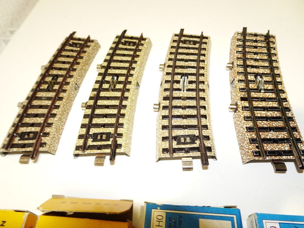 4 Märklin M-Gleis Schienen Schaltgleis HO 5213 (Gebraucht) in Luzern ...