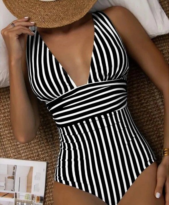 Badeanzug Maillot de bain White/Black Rey 2024 Push Up (Neu und originalverpackt) in Lausanne ...