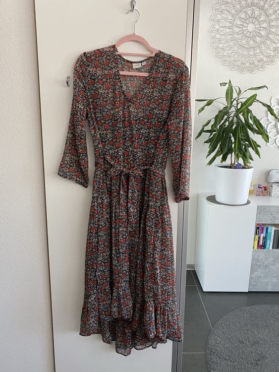 Jacqueline de Yong Kleid, Blumenkleid, Gr. 40 (Gebraucht) in Baden für CHF 25 – mit Lieferung ...