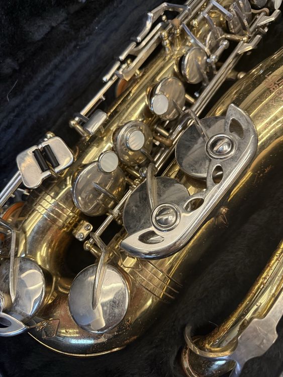 Saxophone Alto Vintage, Etui Inclus - Louis Robert (D'occasion) à ...