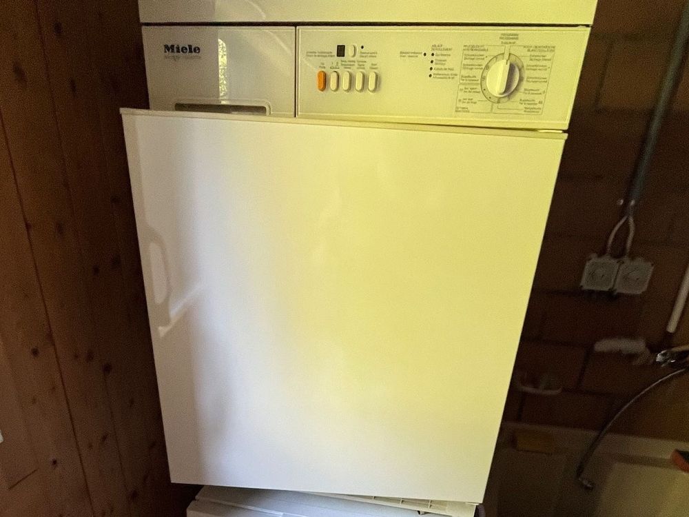Trockner / Tumbler Miele Novotronic T 500-80C CH (Gebraucht) in Meilen ...