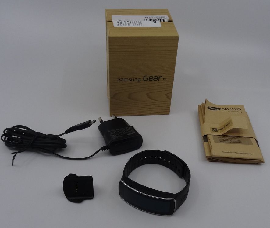 Samsung Gear Fit SM-R350 Smartwatch Fitness | Kaufen auf Ricardo